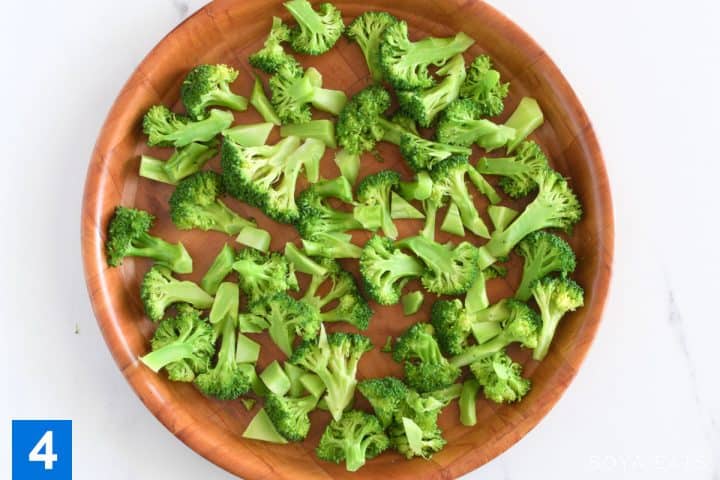 Japanese Broccoli Gomaae | Soya Eats